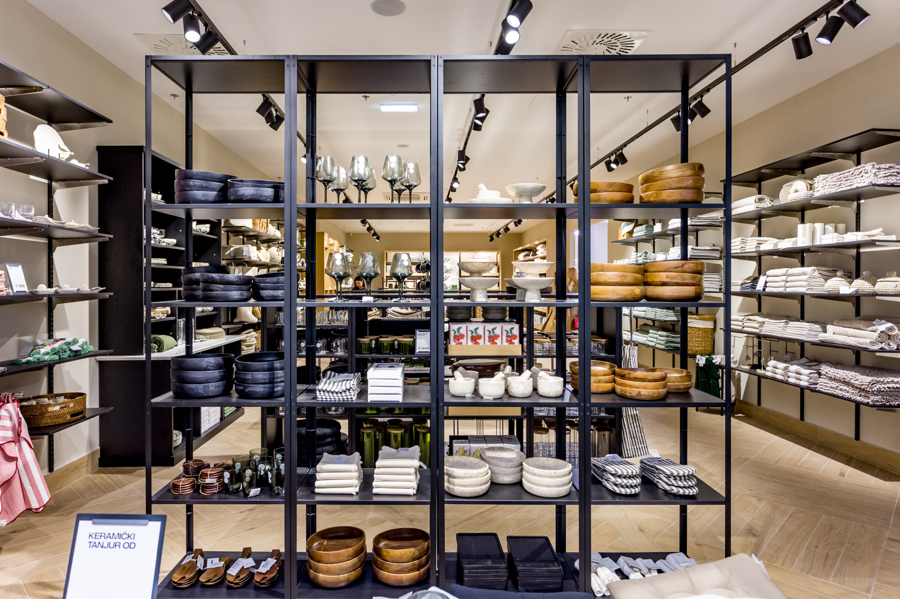 H&M HOME – Mall of Split